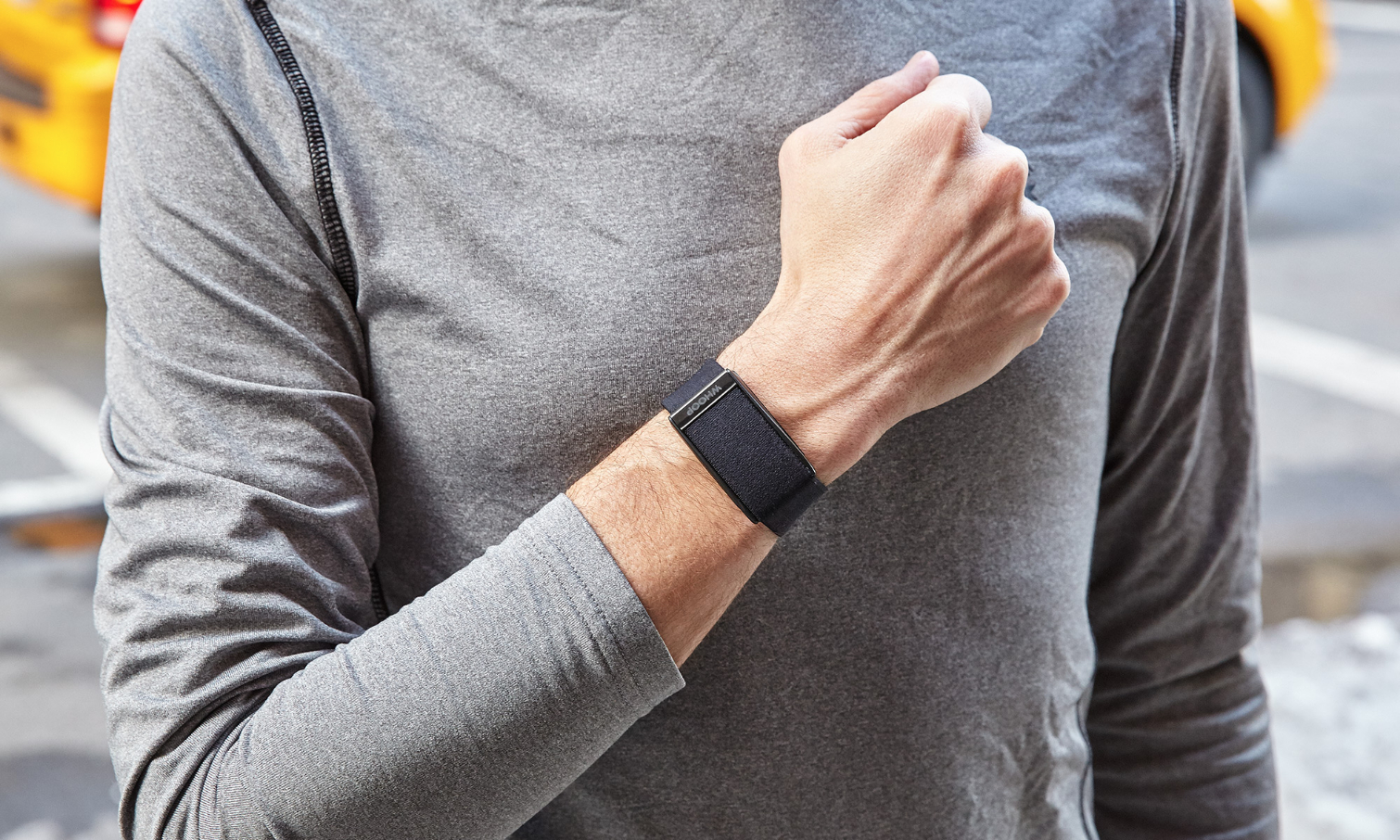 Get surprised with the best high-tech bracelets